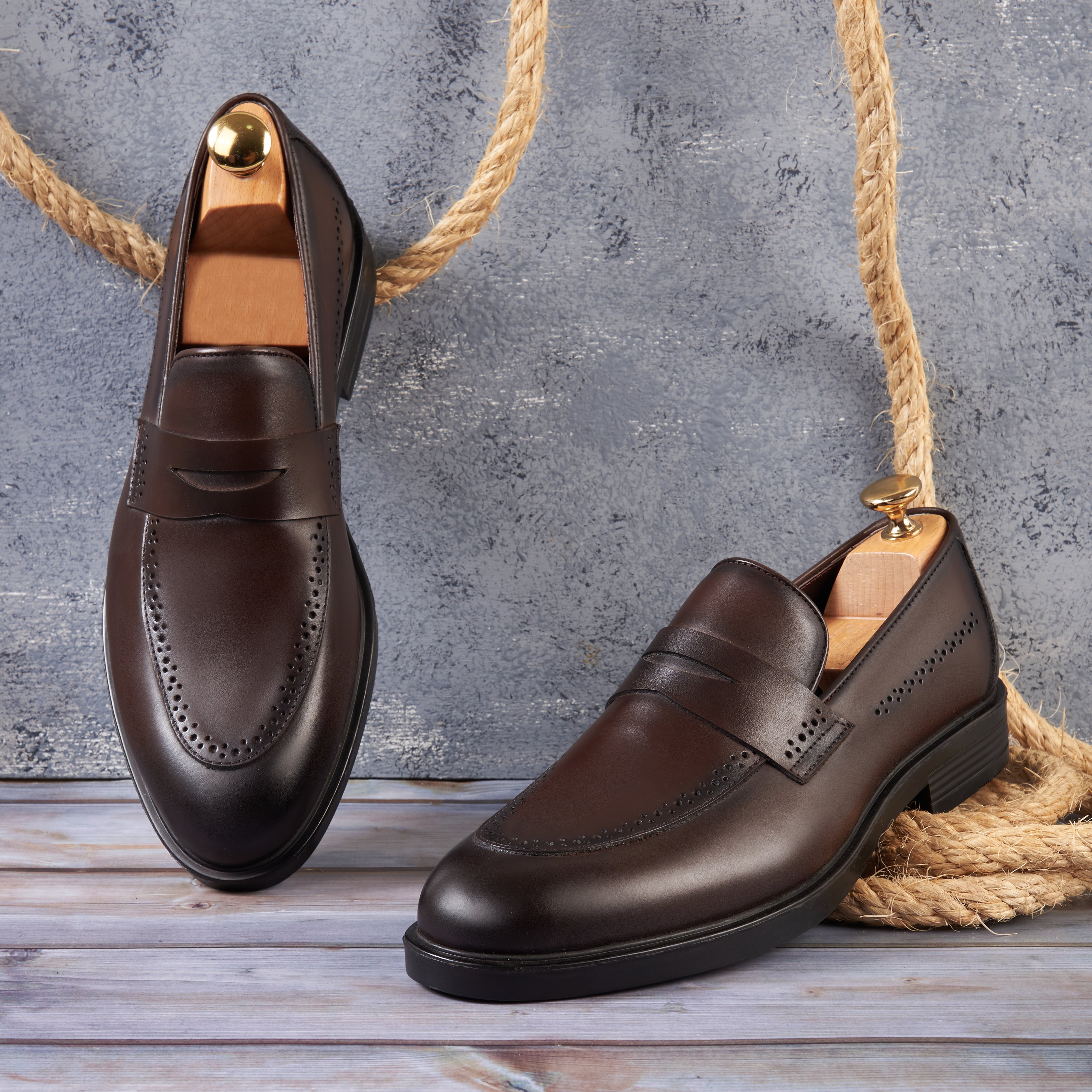 Moc Toe – Genuine Shoemaker